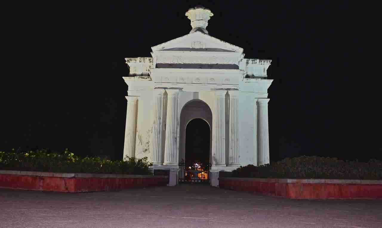 Pondicherry – A Potpourri of Different Worlds - travelseewrite