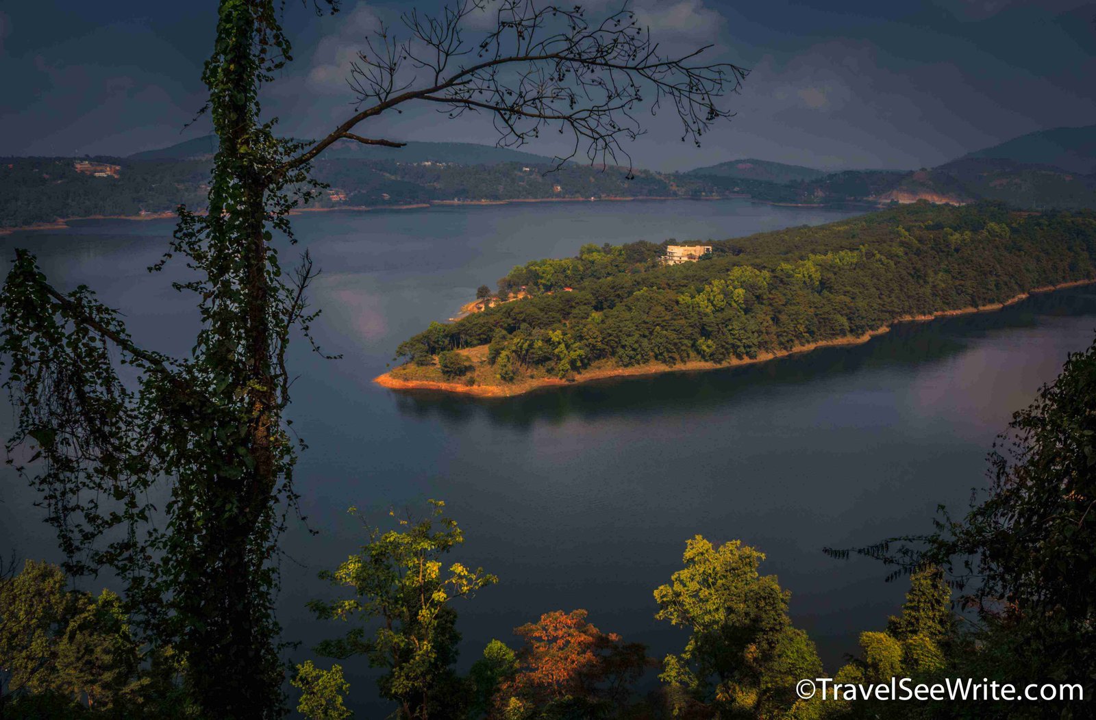 Why Should You Go on a Road Trip to Meghalaya in India? - travelseewrite