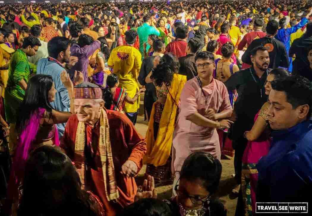 Read this Navratri Garba Guide before visiting Gujarat - travelseewrite